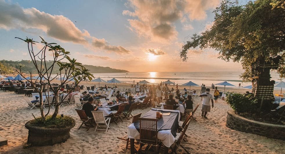 Menega Café Jimbaran – Wisata Kulinerr di Bali