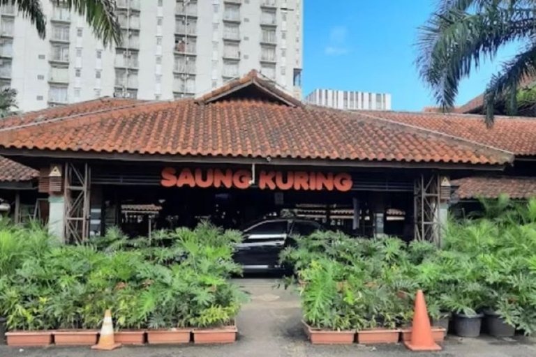 Saung Kuring Bogor : Restoran Sunda Favorit Keluarga